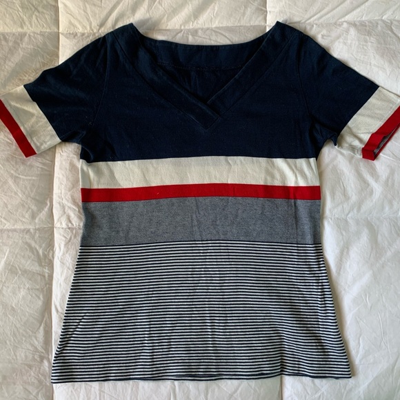 Giada | Tops | Giada Made In Italy Vneck | Poshmark